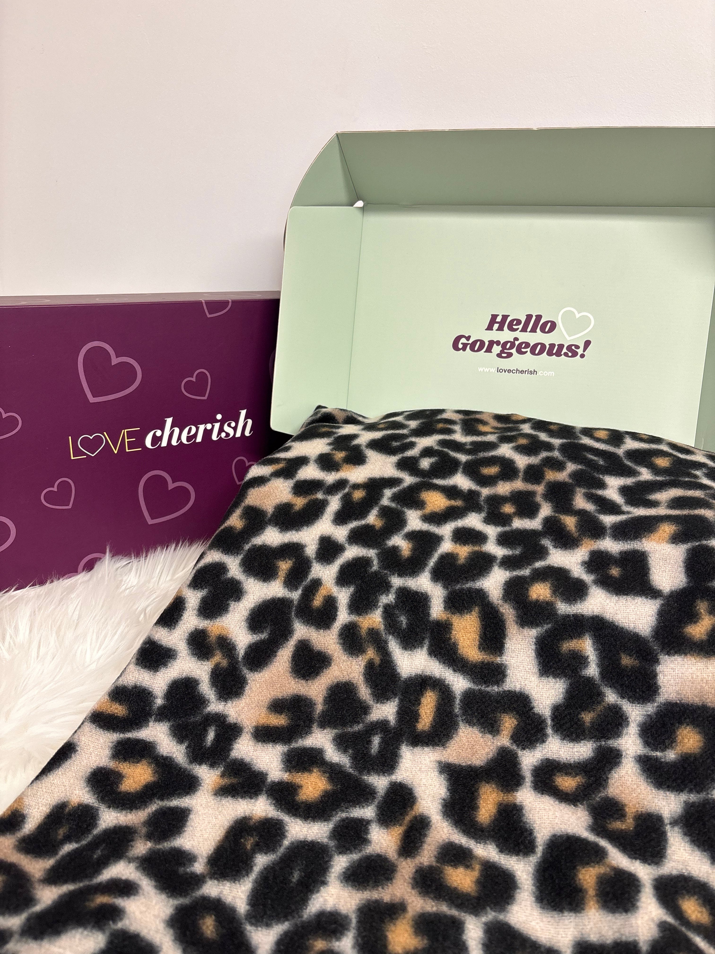 Comet Gift Box | Love Cherish | Gift Box